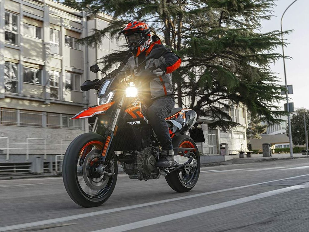 Top 6 Motorcycles to Make the Most of City Riding | Cycle World
