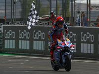 2017 French MotoGP Race Wrap-Up, Kevin Cameron's Insights | Cycle World