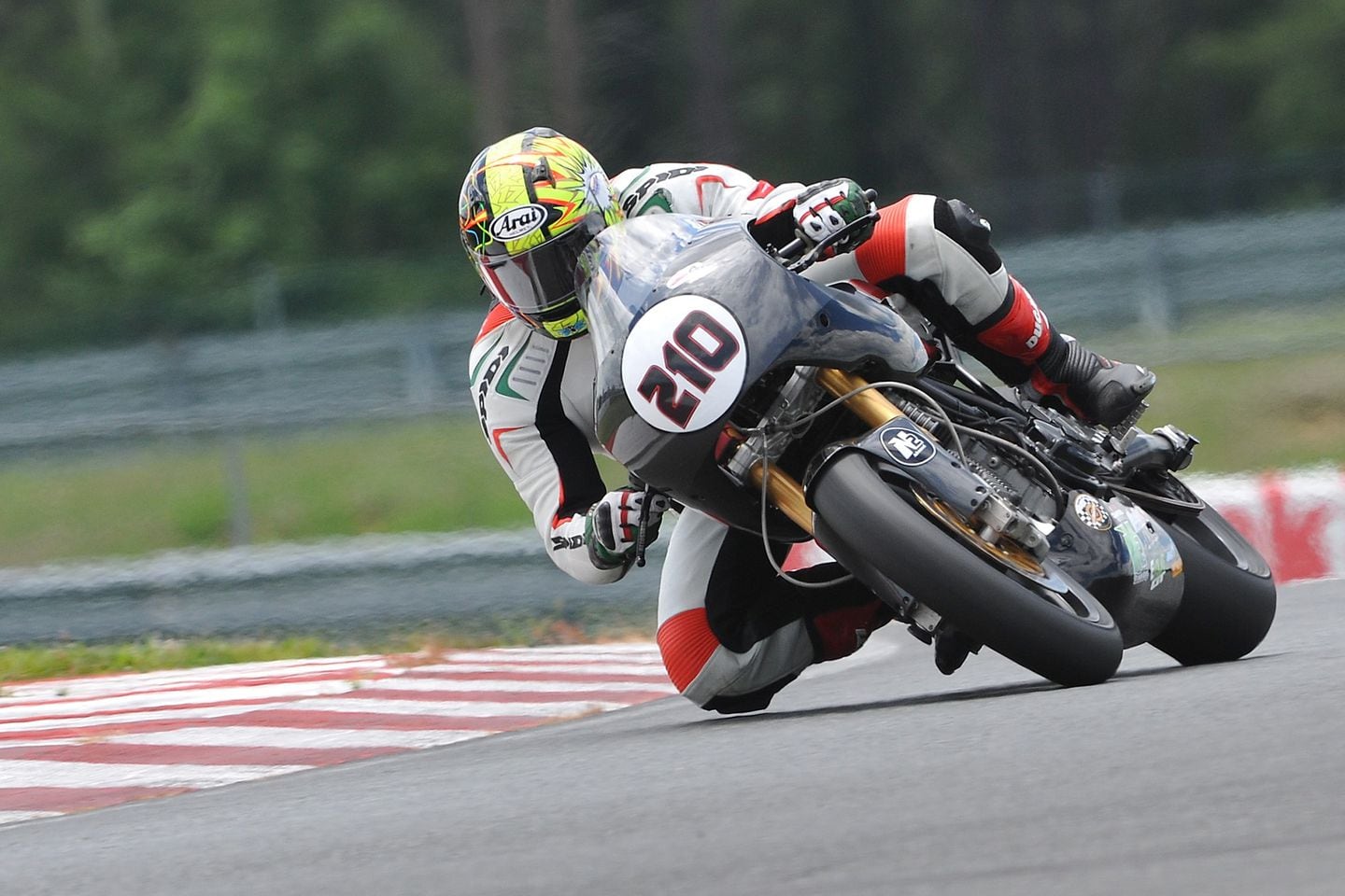 60-Year-Old Motorcycle Rider Returns to the Race Track | Cycle World