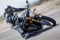 2016 Triumph Thruxton R Motorcycle Review | Cycle World