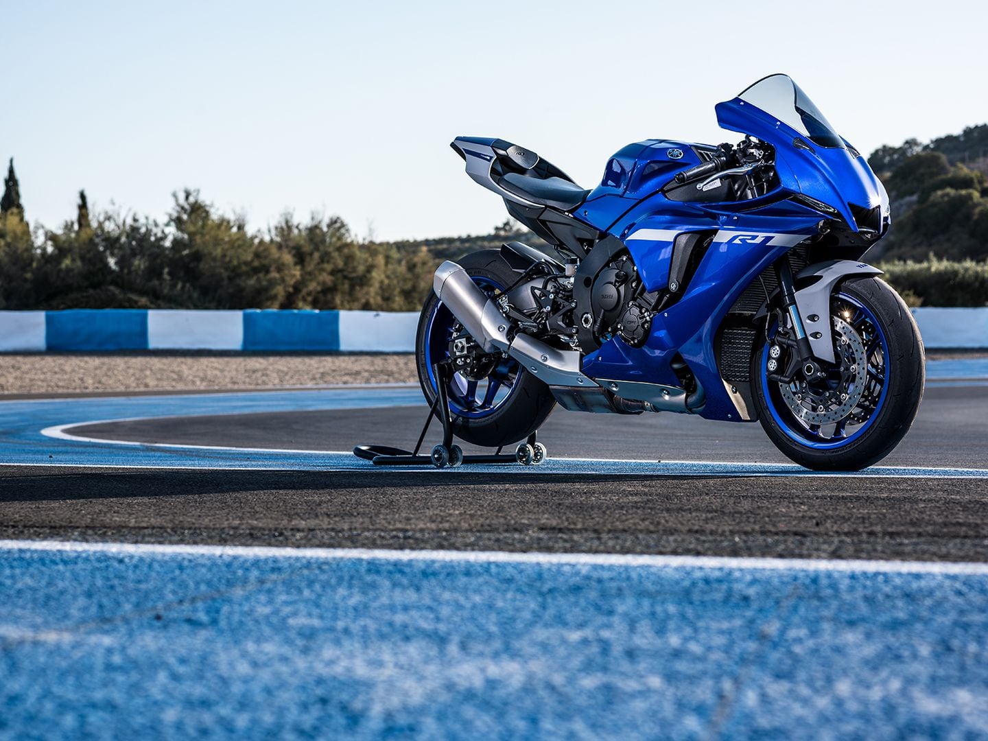 The 2020 Yamaha YZF-R1M & YZF-R1 Are Here | Cycle World