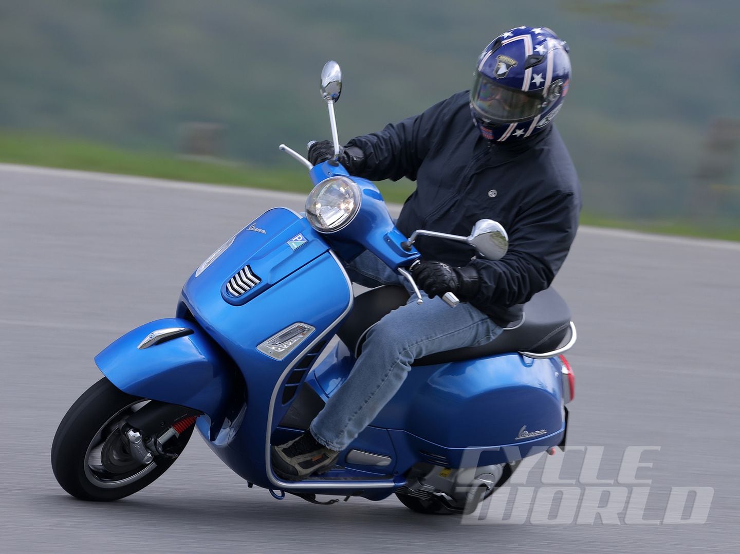 2015 Vespa GTS 300 and GTS 300 Super- First Ride Review- Photos | Cycle ...
