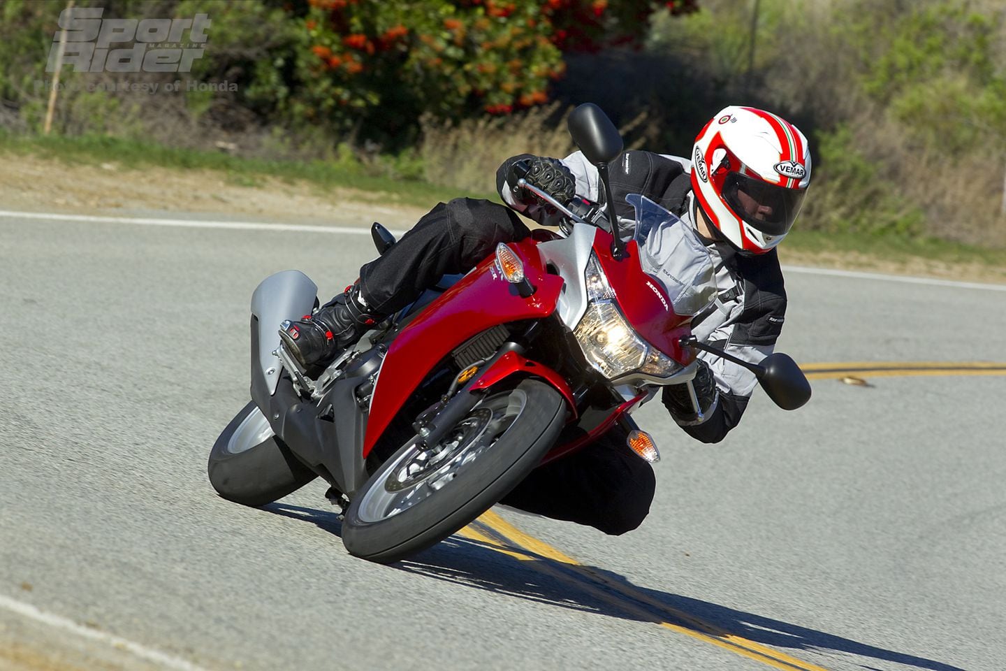 2011 Honda CBR250R First Impressions | Cycle World