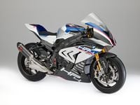 The 2017 BMW HP4 RACE Is The Bike Carbon Fiber Dreams Are Made Of ...