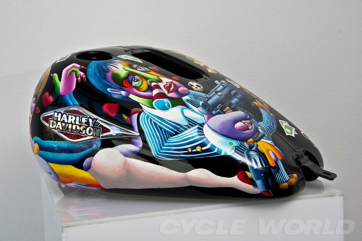 Harley-Davidson Custom-Painted Gas Tanks- Gibson Studios- Miami, FL ...