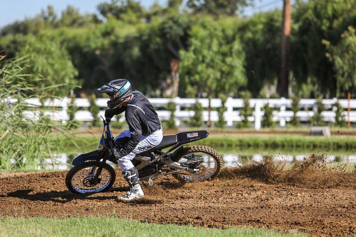 2024 Rawrr Mantis 72V Electric Dirt Bike First Ride Review - Motorbike ...