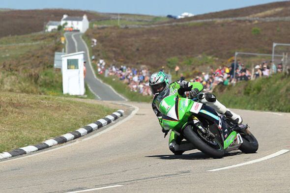Hillier Secures Debut Win in Lightweight TT at 2013 Isle of Man TT ...