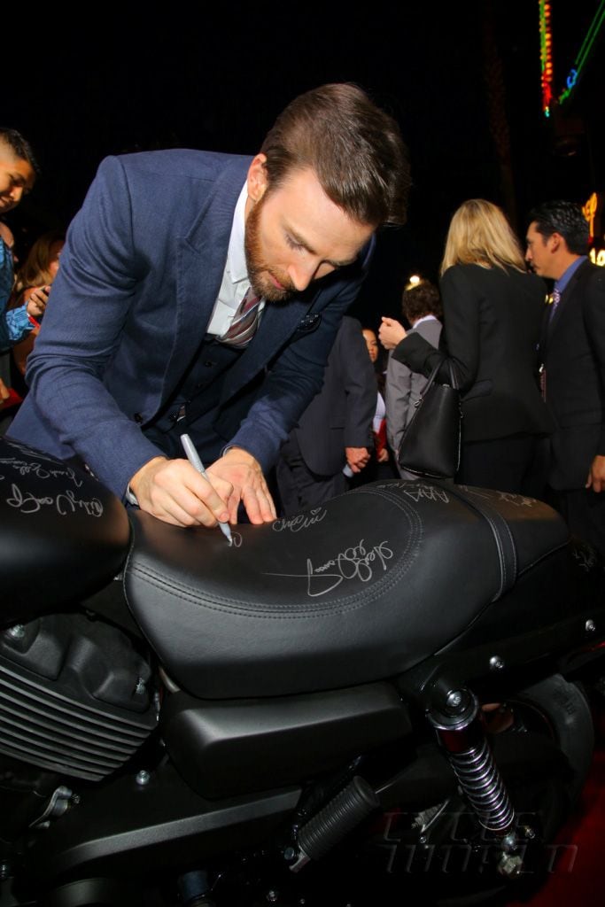 Harley davidson street 750 captain america store