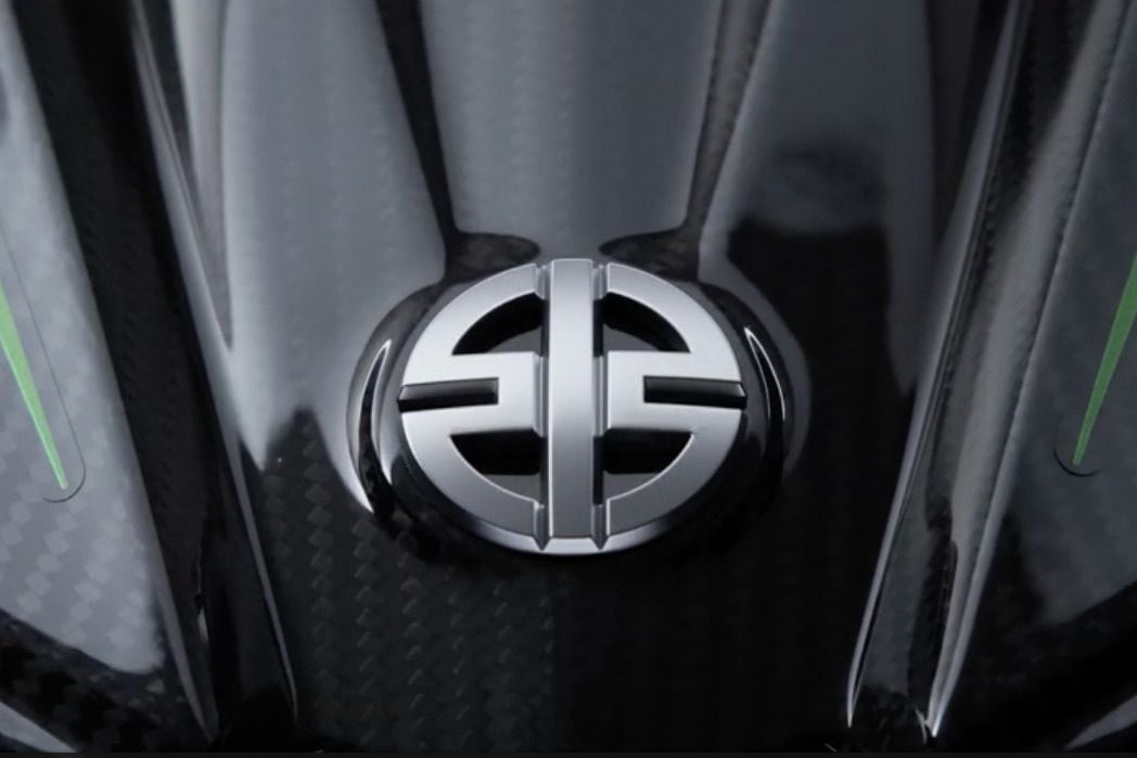 2015 Kawasaki Ninja H2R Superbike First Look Video | Cycle World
