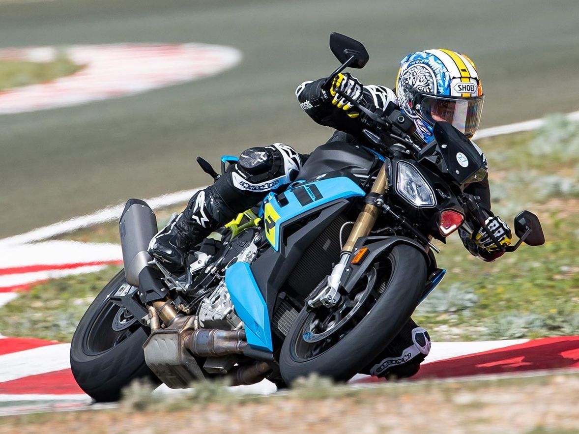 2025 BMW S 1000 R First Ride | Cycle World