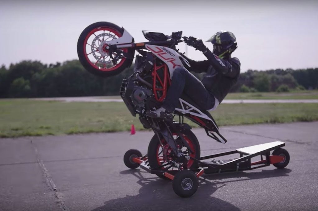 This School Will Teach You To Wheelie Like A Pro | Cycle World