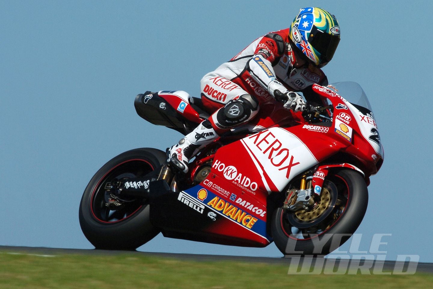 Troy Bayliss: A Faster Way Book- Learn Motorcycle Riding Techniques ...