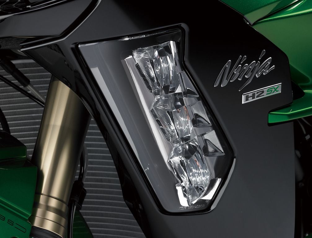 Kawasaki Gives 2018 Ninja H2 SX SE Broader Night Vision | Cycle World