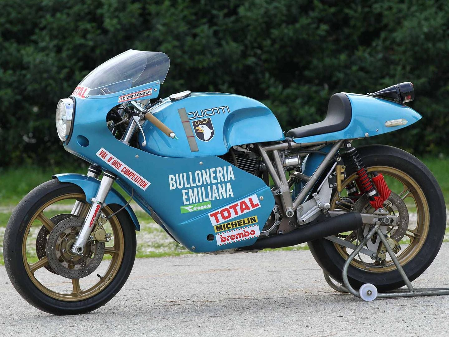 ducati 900ss race bike