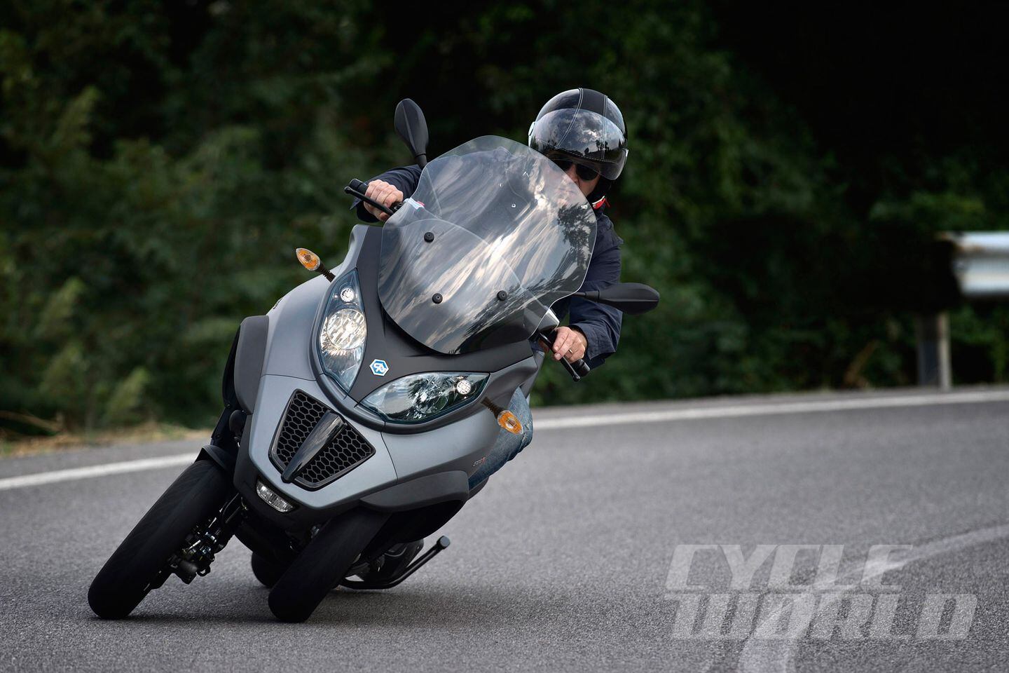 2014 Piaggio MP3 LT- First Look Review- Photos | Cycle World
