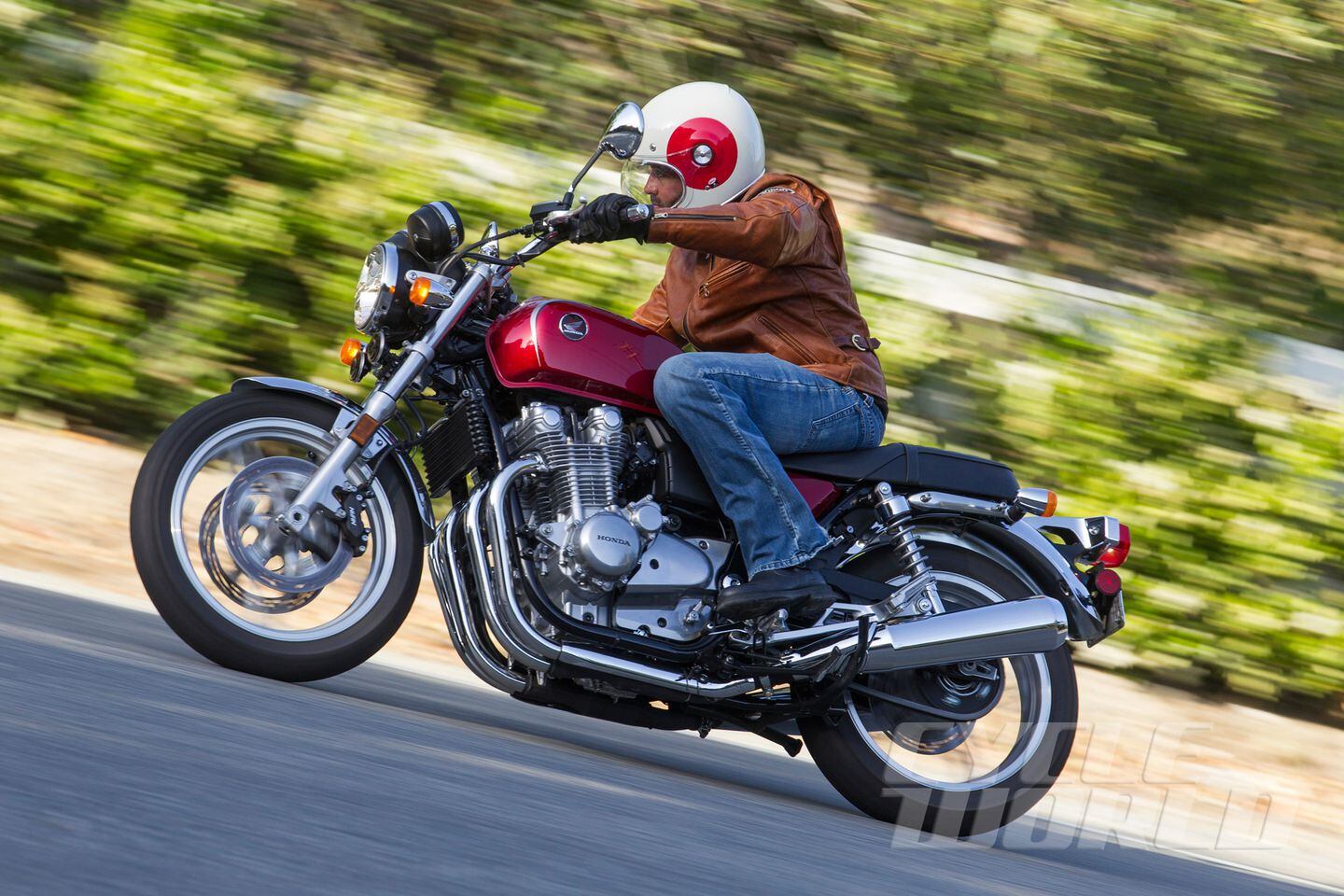 Honda CB1100 Deluxe- Standard Motorcycle Review- Photo Gallery | Cycle ...