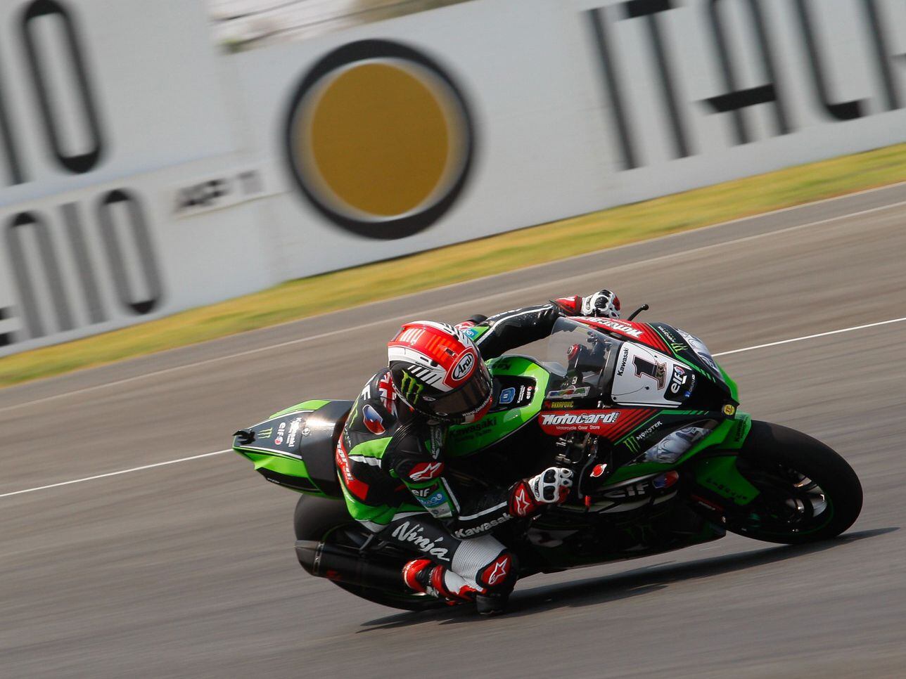 Jonathan Rea Takes Race One In Thailand | Cycle World