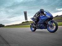 Ten Great Small-Displacement Motorcycles for 2022 | Cycle World