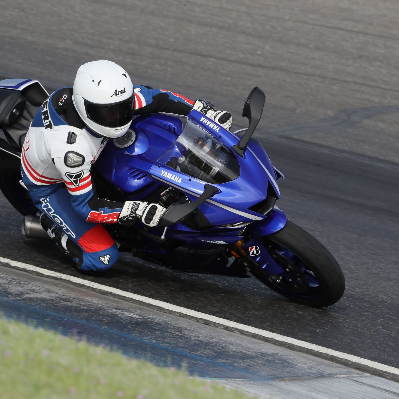 First Ride Review: 2017 Yamaha YZF-R6 | Cycle World