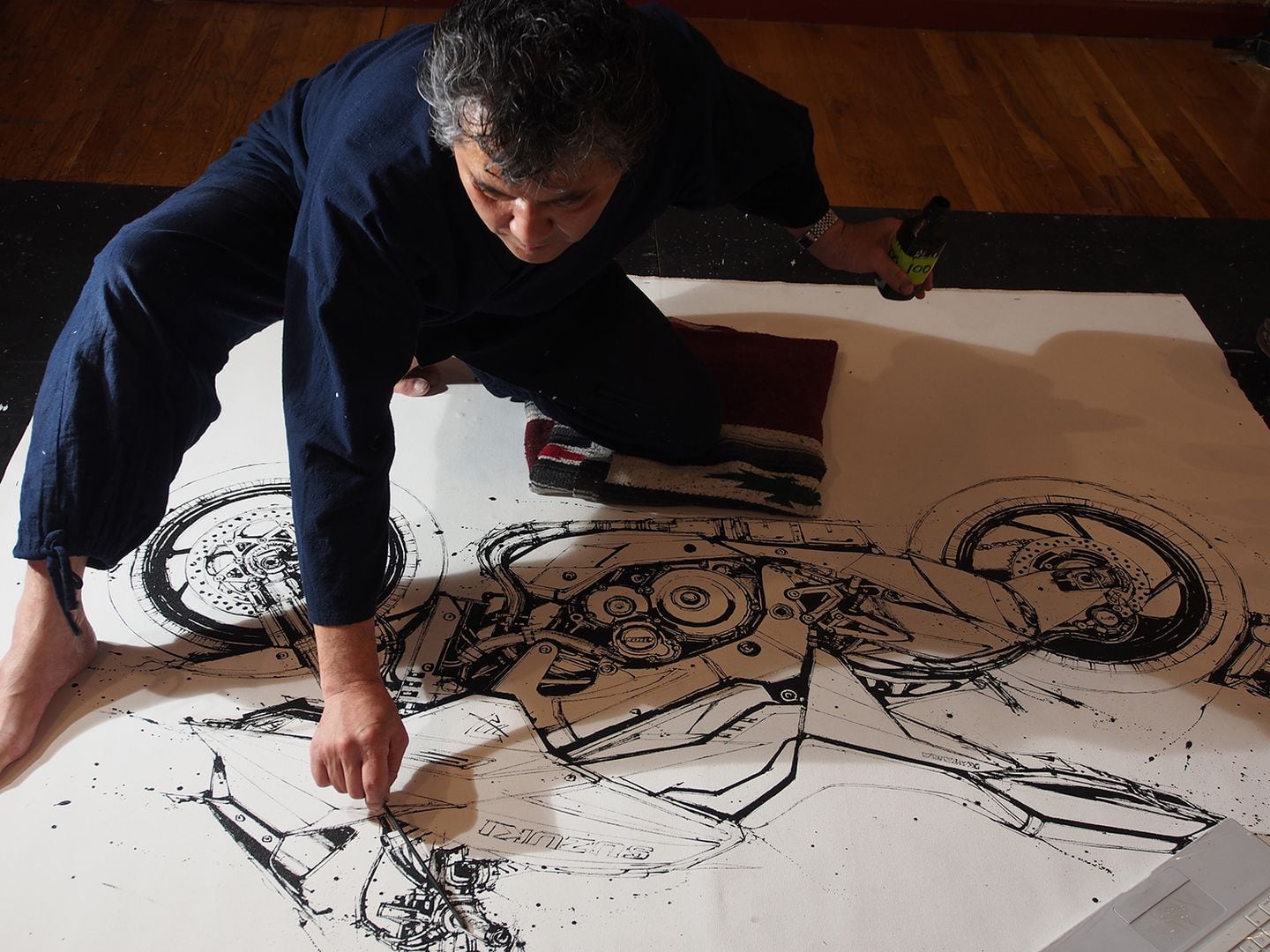 Makoto Endo Paints The Suzuki Katana | Cycle World