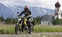 2009 Honda CB1000R Road Test Review- Honda CB1000R Motorcycle Reviews ...