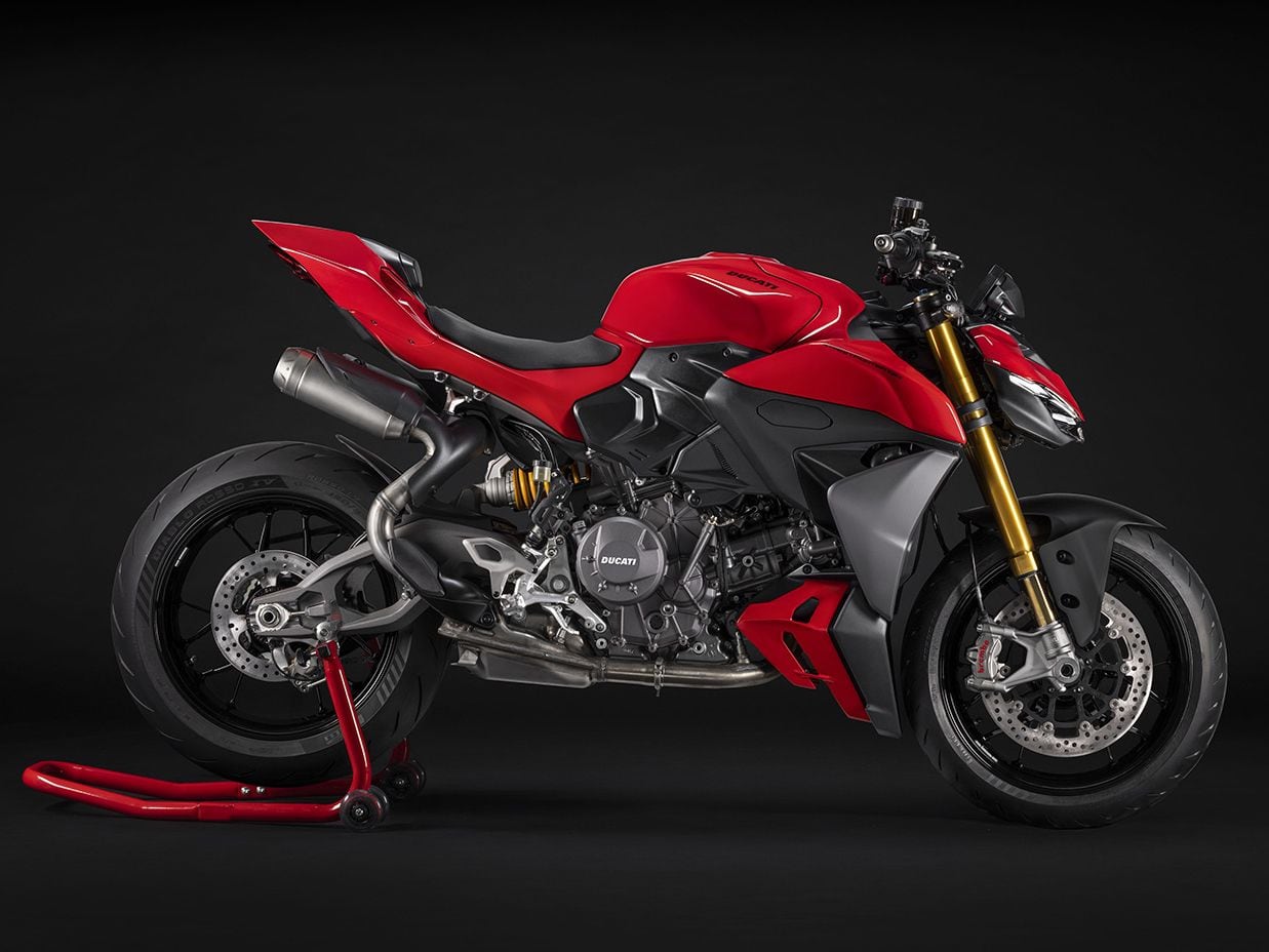 2025 Ducati Streetfighter V2 Buyer's Guide: Specs, Photos, Price ...