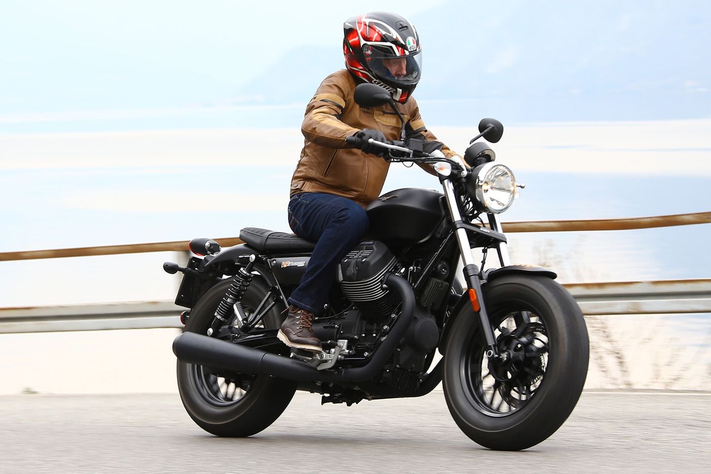 2017 Moto Guzzi V9 Roamer & V9 Bobber FIRST RIDE Review | Cycle World