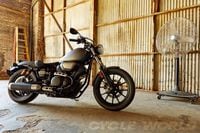 2014 Yamaha Star Bolt and Bolt R-Spec- First Look Review | Cycle World