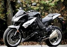 First Ride: 2010 Kawasaki Z1000 - Naked From The Ground Up | Cycle World