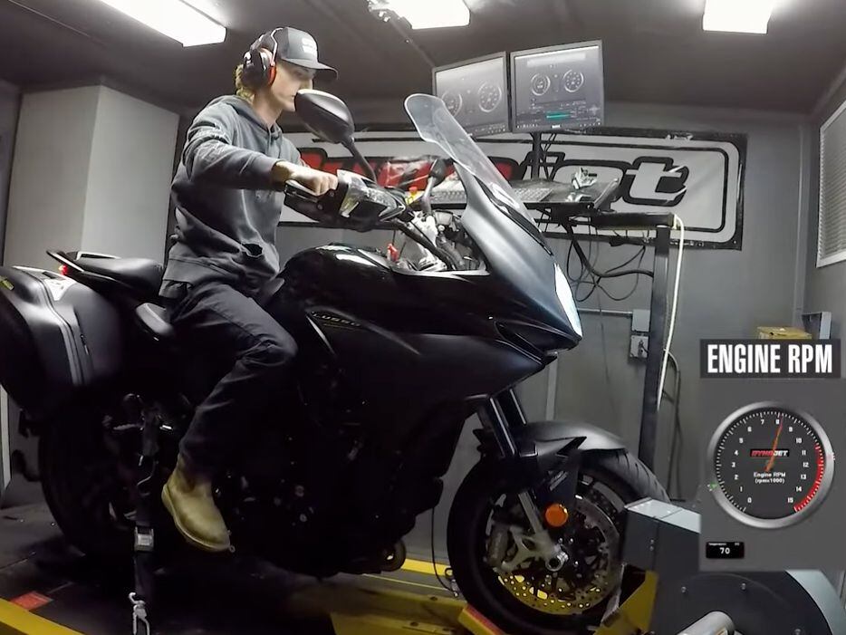 2023 MV Agusta Turismo Veloce Lusso SCS Dyno Run | Cycle World