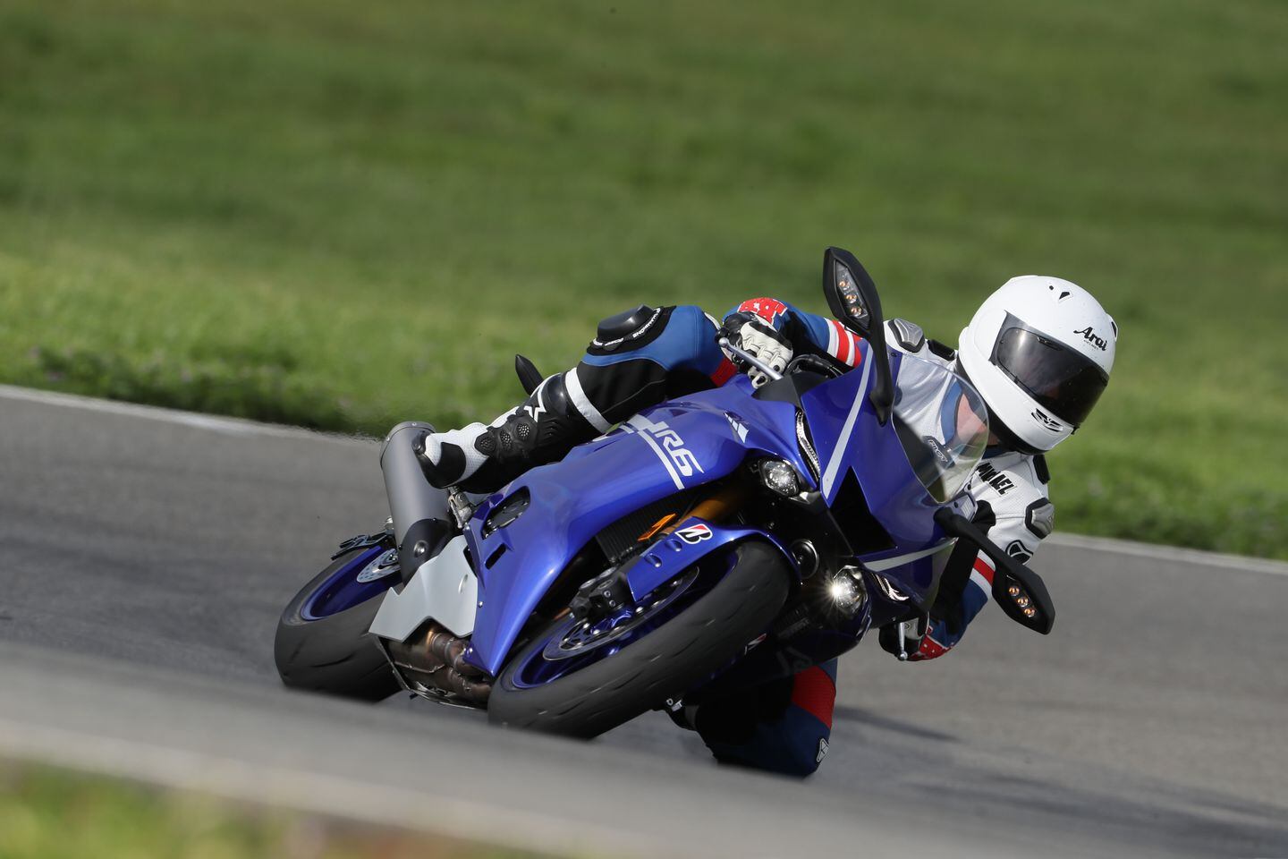 First Ride Review: 2017 Yamaha YZF-R6 | Cycle World