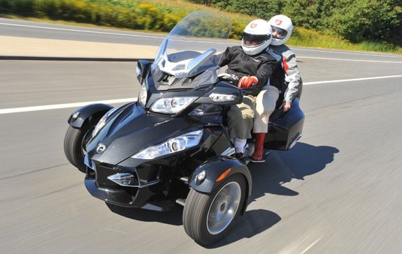 3 Wheel Motorcycle Eliminates Fear of Falling | Cycle World