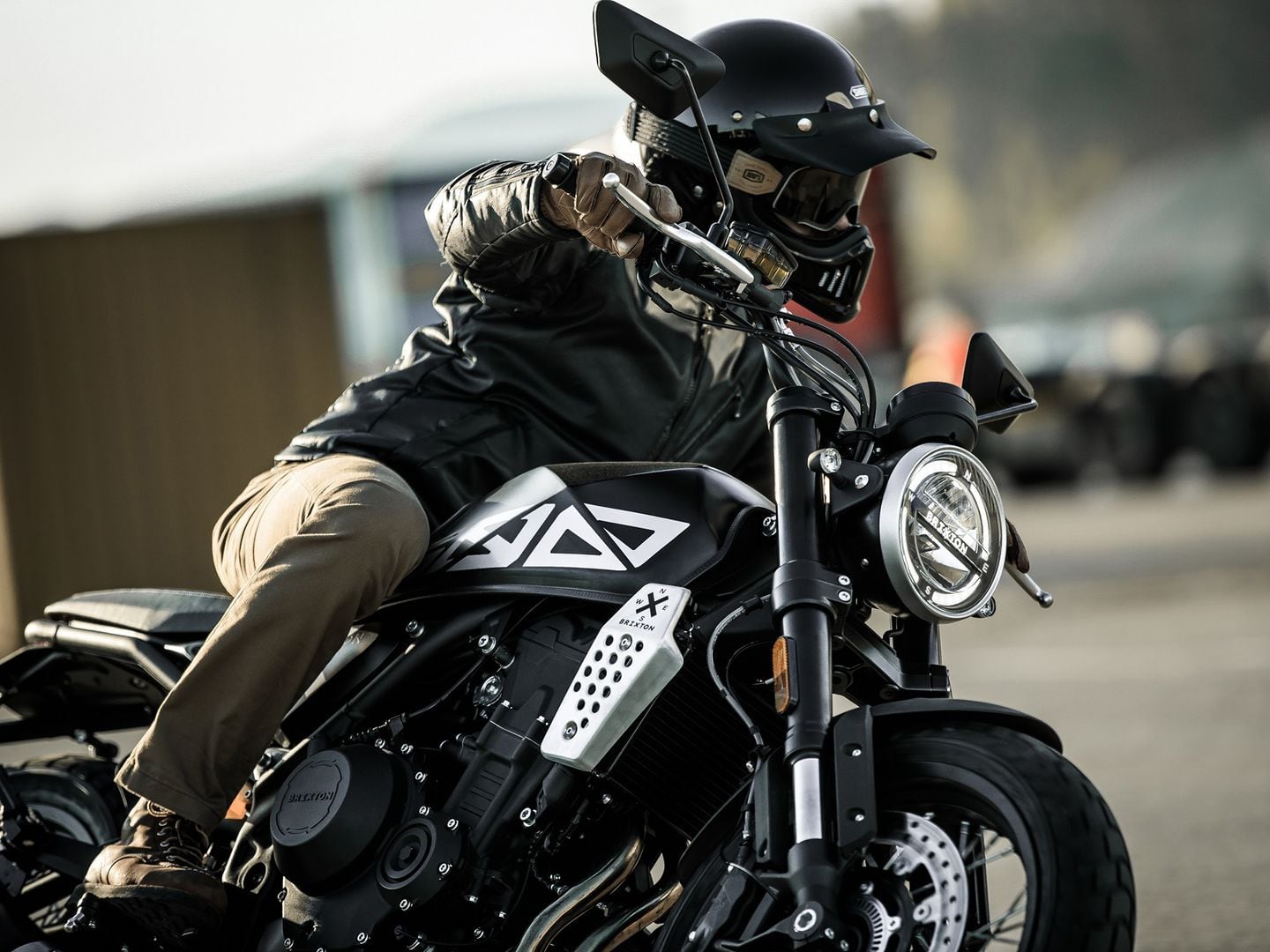 Brixton Crossfire 500 First Look | Cycle World