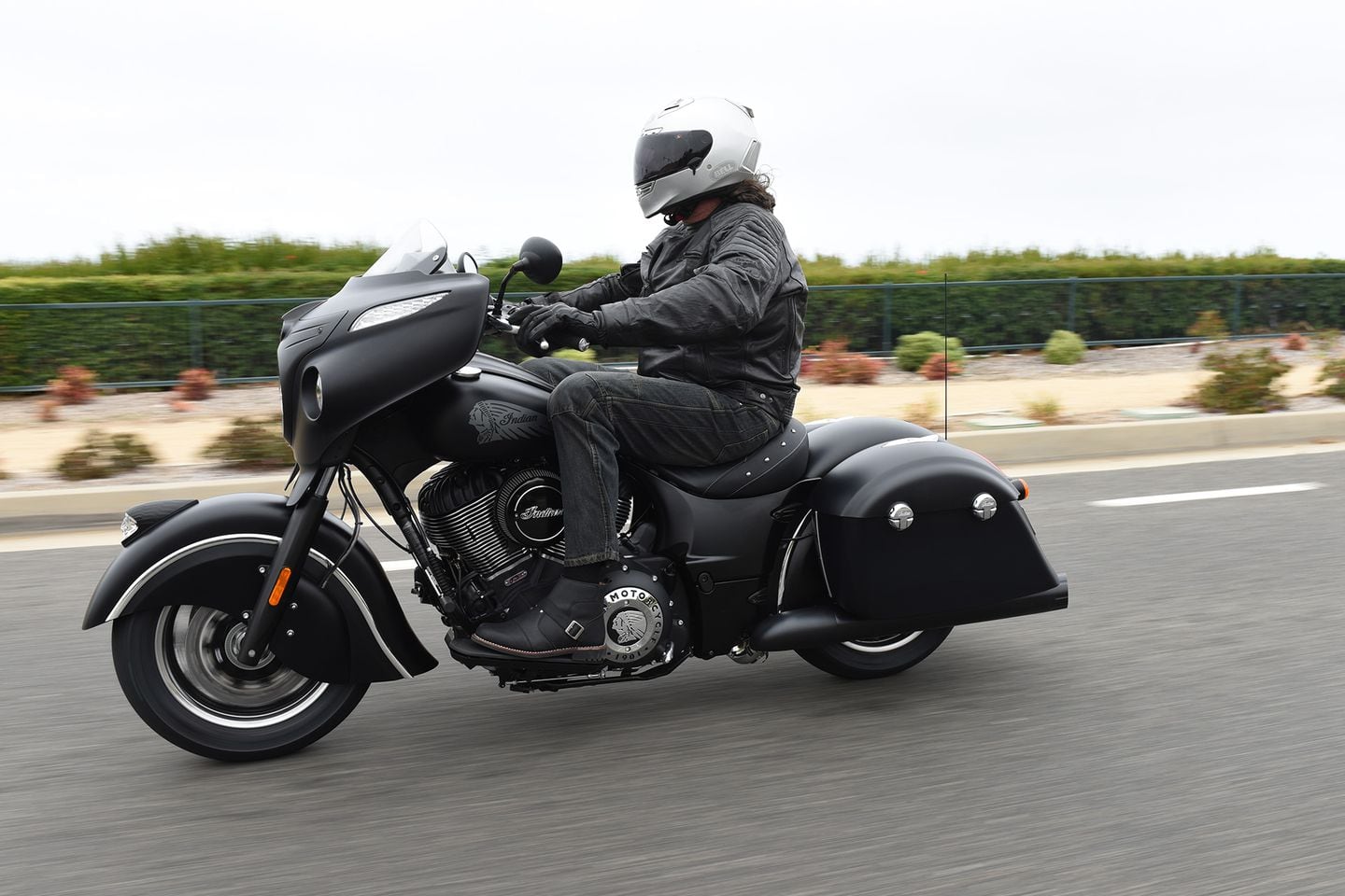 2016 Indian Chieftain Dark Horse Review | Cycle World