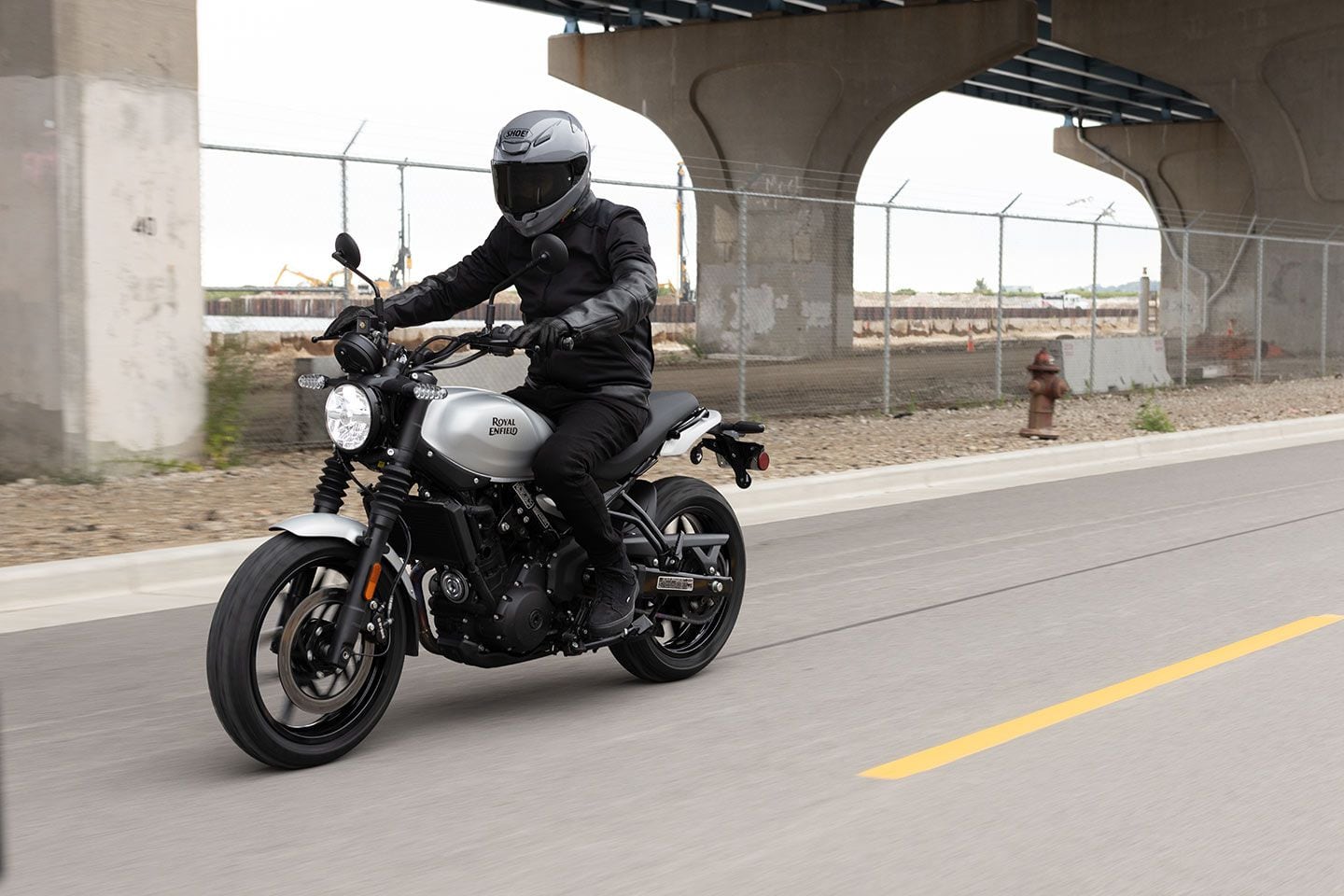 Royal Enfield's Guerrilla 450 Breaks New Ground | Cycle World